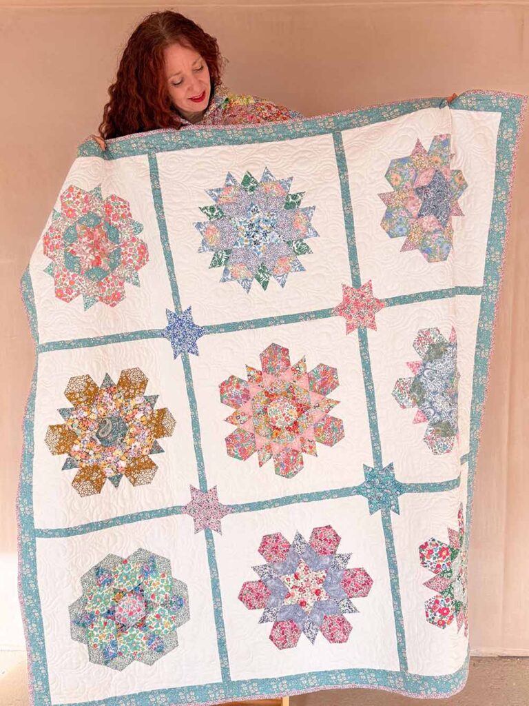 Pre-order: Star Flower Blooms Quilt : Backing Fabric Dispatch from 23rd ...